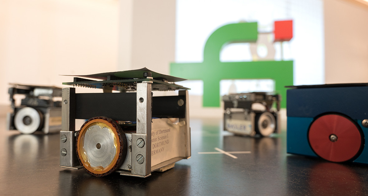 Von der Lochkarte zum Fußballroboter - TU Dortmund