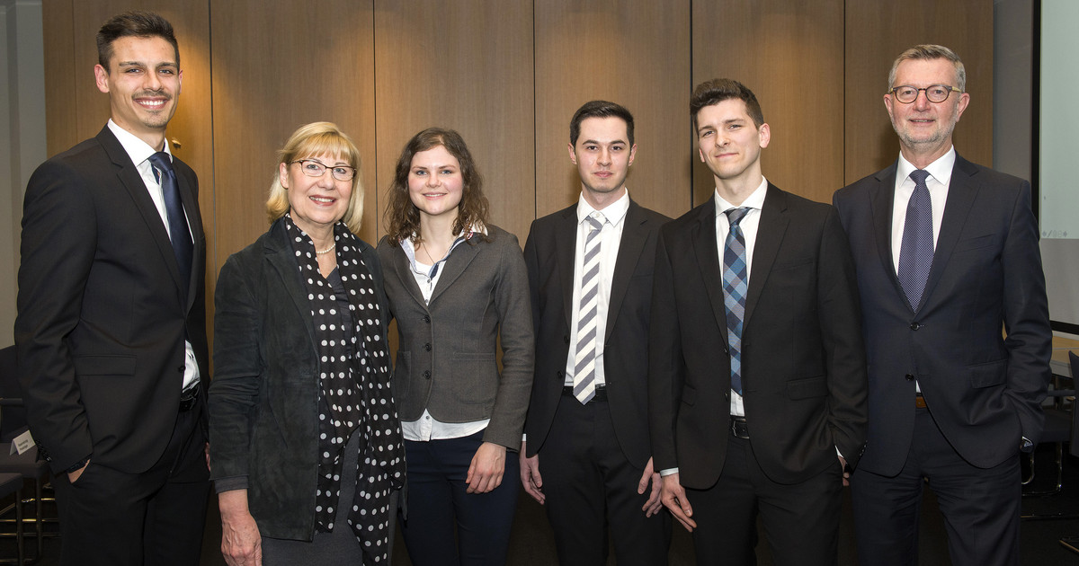 Vier Jahrgangsbeste der TU Dortmund erhalten Hans-Uhde-Preis - TU Dortmund
